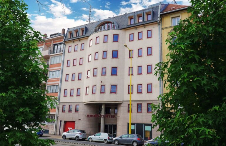 Contact Us - Adaptive Recognition | Image Capturing and Analytics